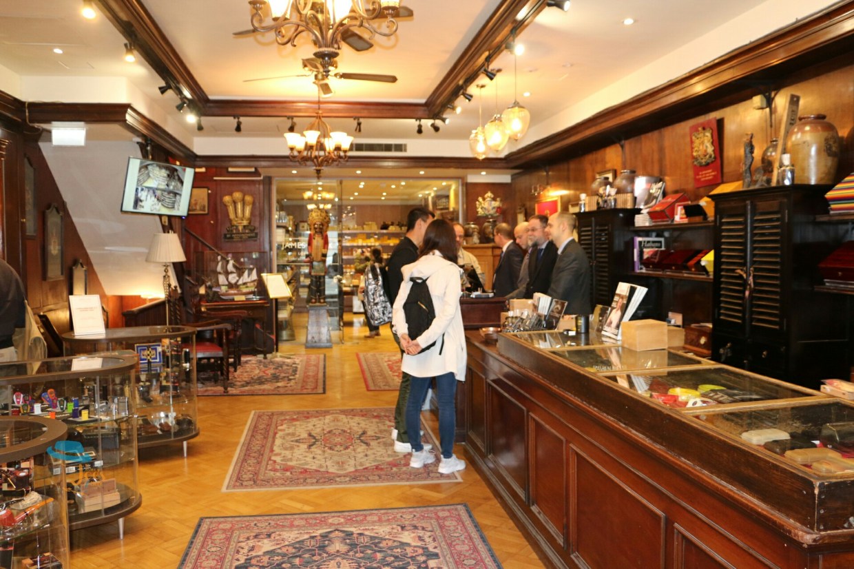 “The Great British Cigar Merchant” James J. Fox Cigar Lounge London ...